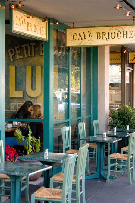 Cafe Brioche