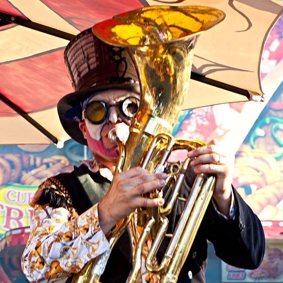 Steampunk Parade, V